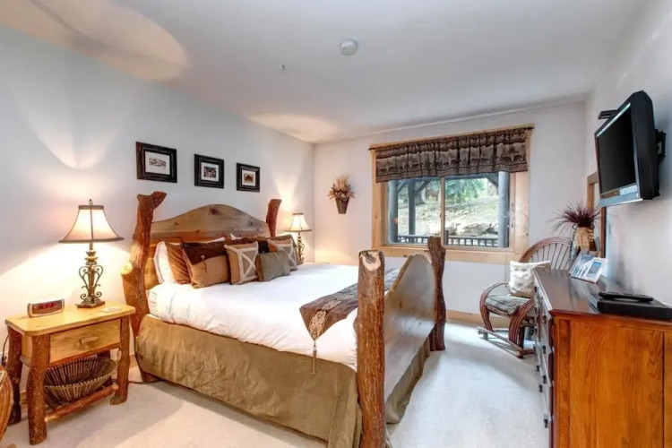 K B M Resorts- Bbl-251 Remodeled 2bd Chalet, Walk To Deer Valley And Slopes, Hot Tub - Park City, UT