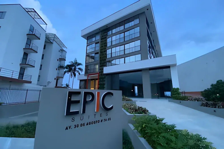Epic Suites X Ahead - Pereira
