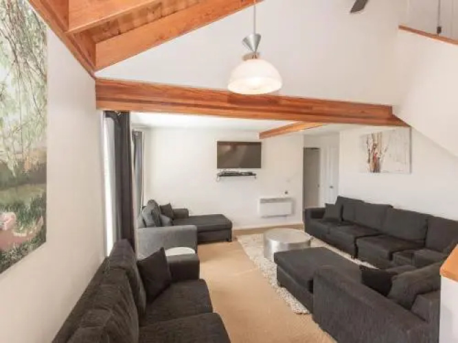 Kestrels Rest 1/116 Gippsland Street - Jindabyne