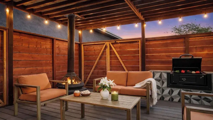 Hot Tub Bbq Island Outdoor Living Near San Diego Beaches Glidden Glow By Avantstay - San Diego, CA