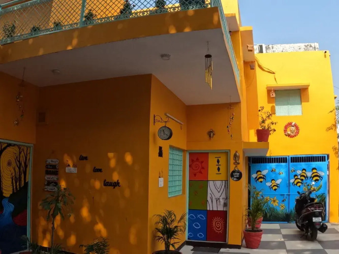 The Nomad Cave - Lucknow