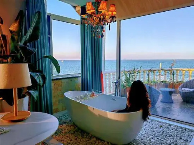 Guanlan Residence Seaview Resort Villa (Qingdao May 4th Plaza Vientiane City Shop) - Qingdao
