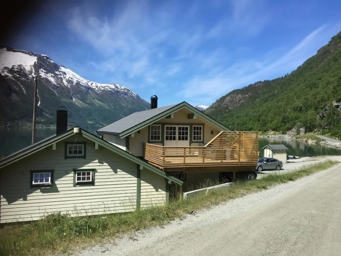 Vollsnes Feriehus Stryn - Hjelle