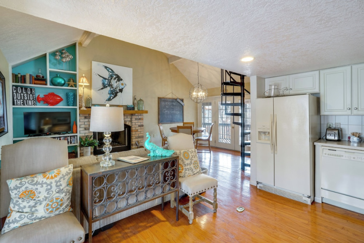 Resort Living On Lake Of The Ozarks! Family Cabin - Sunrise Beach, MO