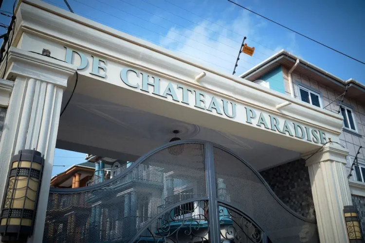 De Chateau Paradise - Accra