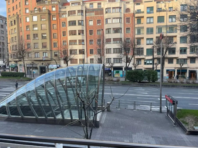 Fantástico Apartamento En El Centro De Bilbao - Bilbao