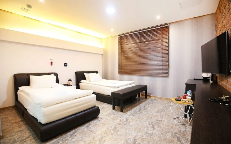 Yesan Ryu Hotel - 예산읍