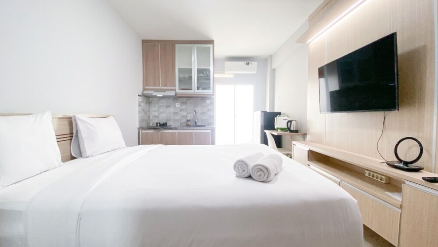 Cozy Living And Homey Studio Room Cinere Resort Apartment - Jakarta