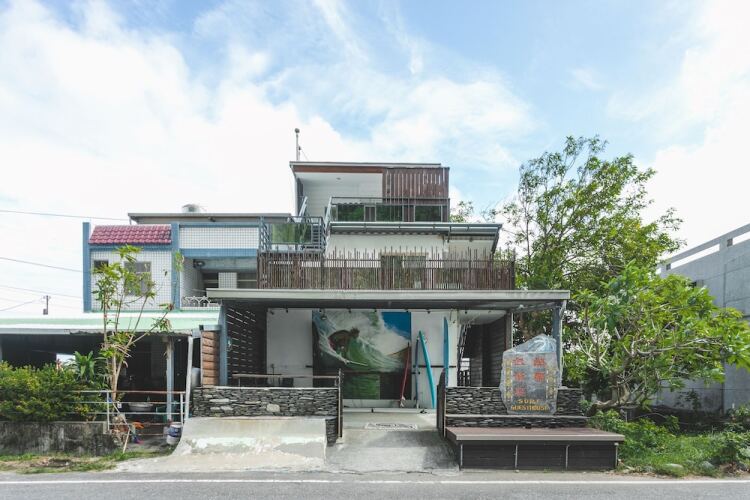 Lowpressure Restaurant & Surf Guesthouse - 청궁 진