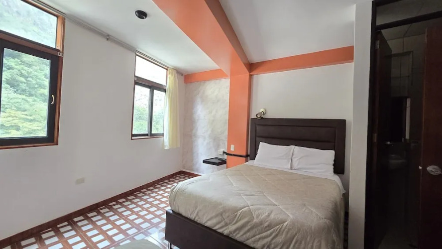 Anturios House - Aguas Calientes
