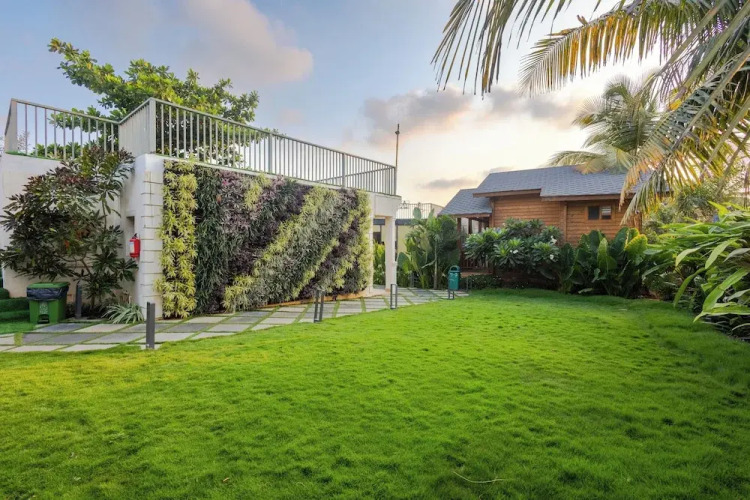 Foxoso Aaristo Baga Beach Resort - Anjuna