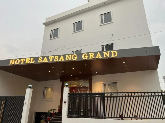 Hotel Satsang Grand - Benares