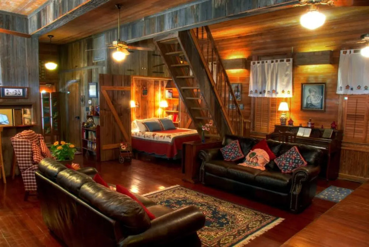 Kuebler Waldrip Haus B&b - New Braunfels, TX