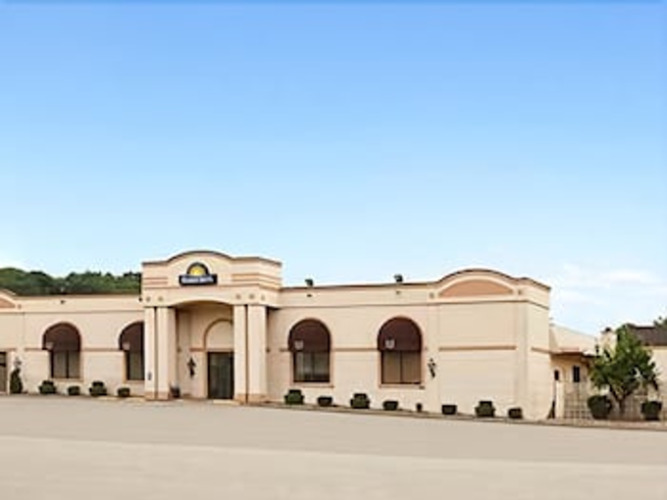 Tesla Biohealing Wellness Hotel & Resort Ramada - Pennsylvanie