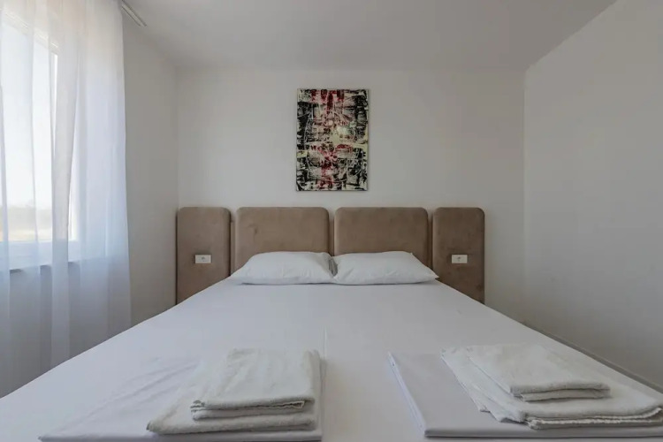 Apartments Twins With Private Pool - Novalja