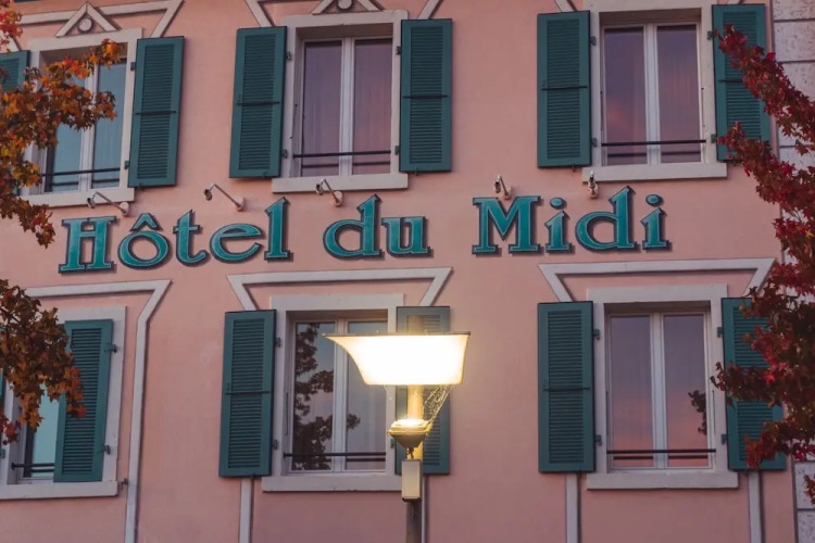 Hotel Du Midi - Kanton Jura