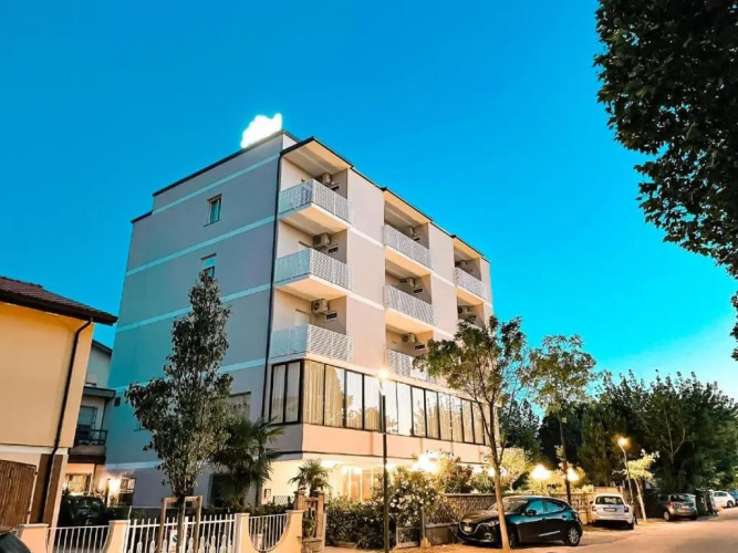 Hotel Sara Cesenatico - Cesenatico