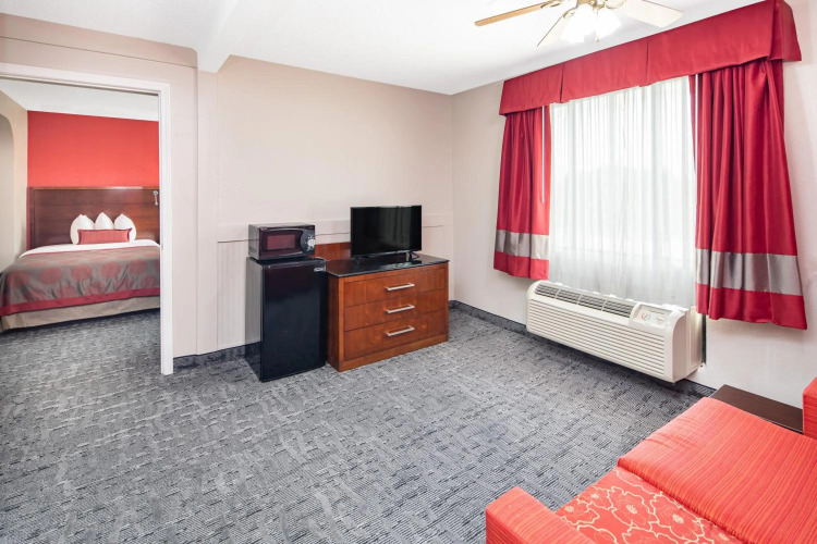Ramada By Wyndham Alpharetta/atlanta North - Roswell, GA