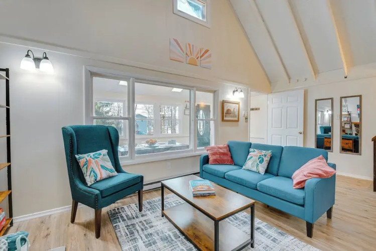 Arrowhead Lake Access: Cabin W/ Resort Amenities - Pocono Mountains, PA