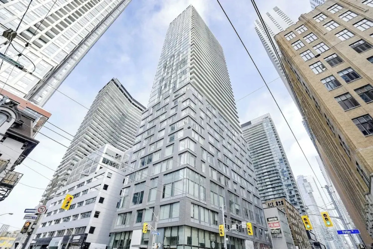 Mövenpick Suites - Downtown Toronto - Toronto