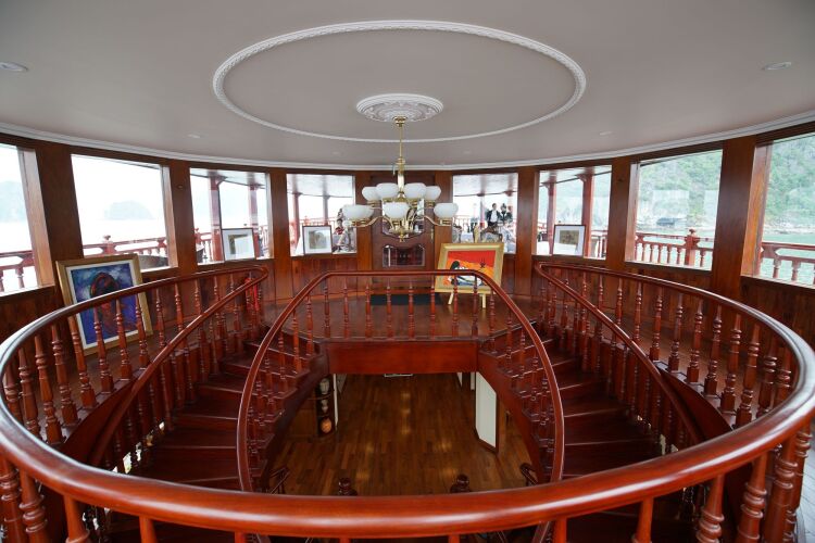 Emperor Cruises Legacy Halong - Quảng Yên