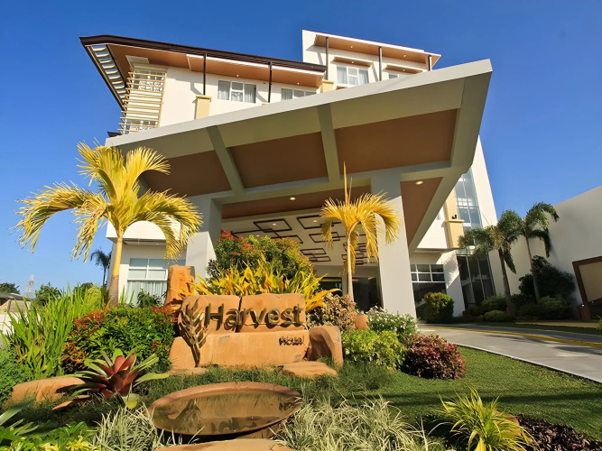 Harvest Hotel - Cabanatuan City