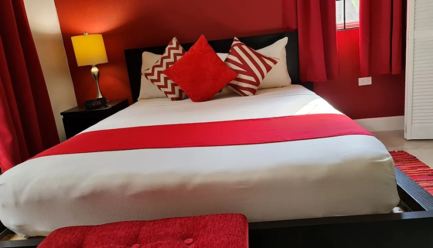 The Guest Apartments At Border Crossings - Kingston, Jamaica