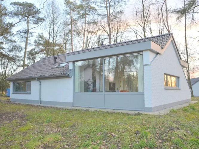 Alluring Holiday Home In Limburg Near Forest - Weert