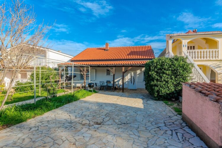 Holiday Home Loncar - Vir, Kroatien