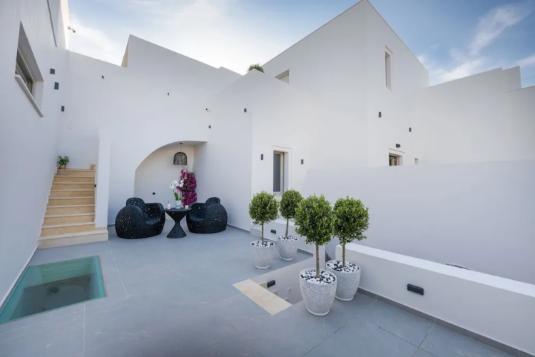 La Madeleine Oia - Oia
