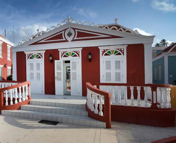 The Ritz Hostel - Caribbean