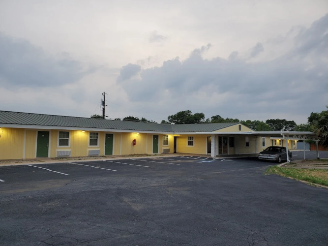 Rodeway Inn Kingsland - Lake Lbj - Kingsland, TX