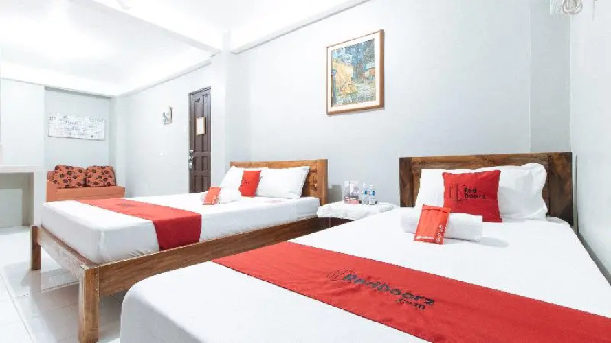 Reddoorz @ Greenview Hotel And Restobar Masbate - Masbate City