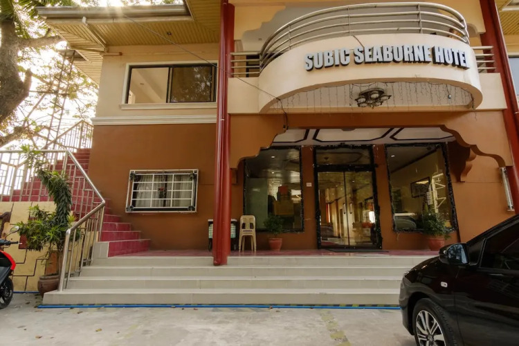 Reddoorz Plus @ Seaborne Hotel Subic Zambales - Subic