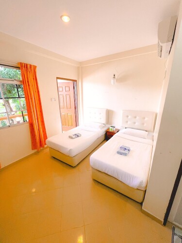 Amzar Motel Cenang - Pantai Cenang