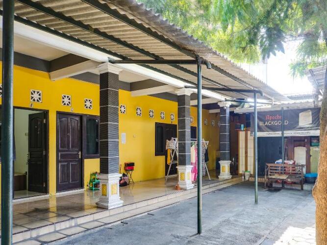 Spot On 91735 Griya Cendekia Syariah - Madiun
