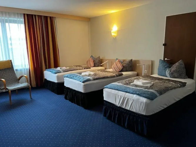 Hotel Regina - Dg Drei D.g. Gmbh - Troisdorf