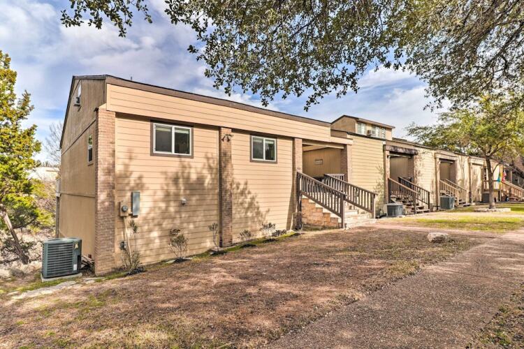 Lakefront Home W/ Point Venture Golf Access! - Texas