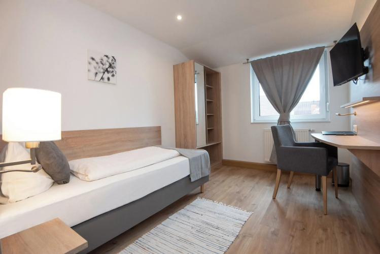 Hotel-restaurant Neckarperle - Mannheim