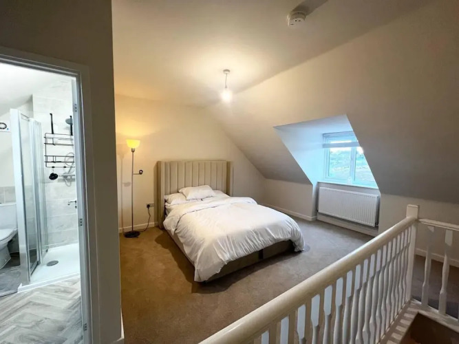 Beautiful 3-bed House In Bradford - Bradford