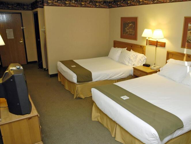 Pellston Lodge - Indian River, MI