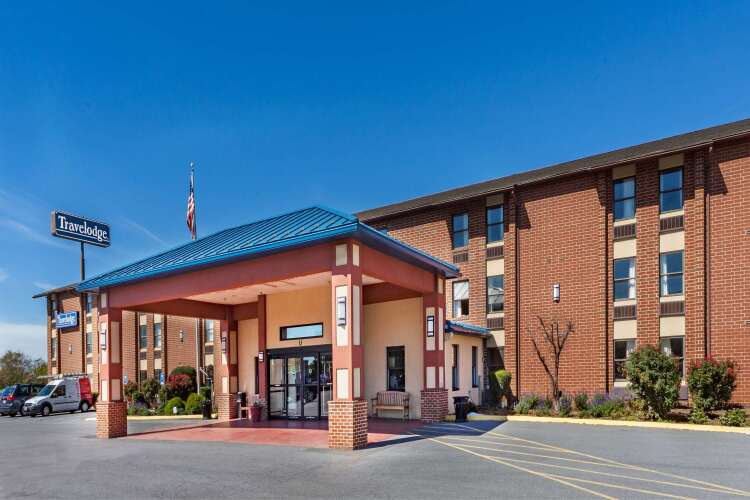 Travelodge By Wyndham Winchester - Winchester, VA