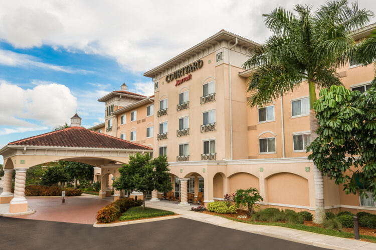 Courtyard By Marriott Fort Myers I-75/gulf Coast Town Center - Lehigh Acres, FL