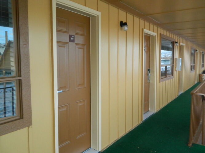 Country Motor Inn - 帕克郡