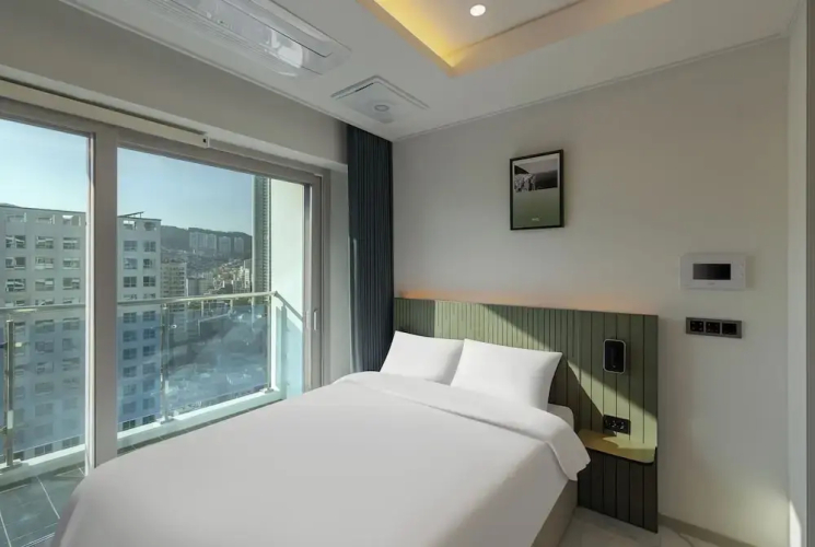 Newcz Nampo Hotel - Busan