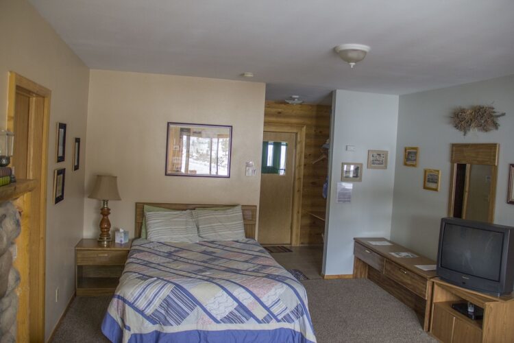 Beaver Meadows Resort Ranch - Red Feather Lakes, CO