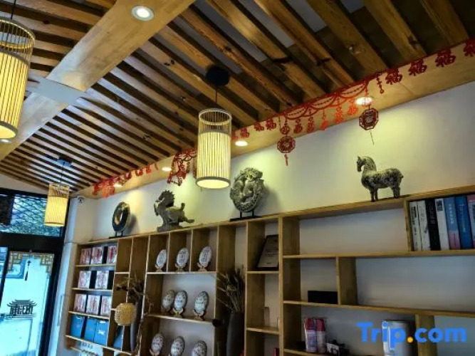 Dali Ji Pu Shui Jing Villa East Gate Branch - Dali