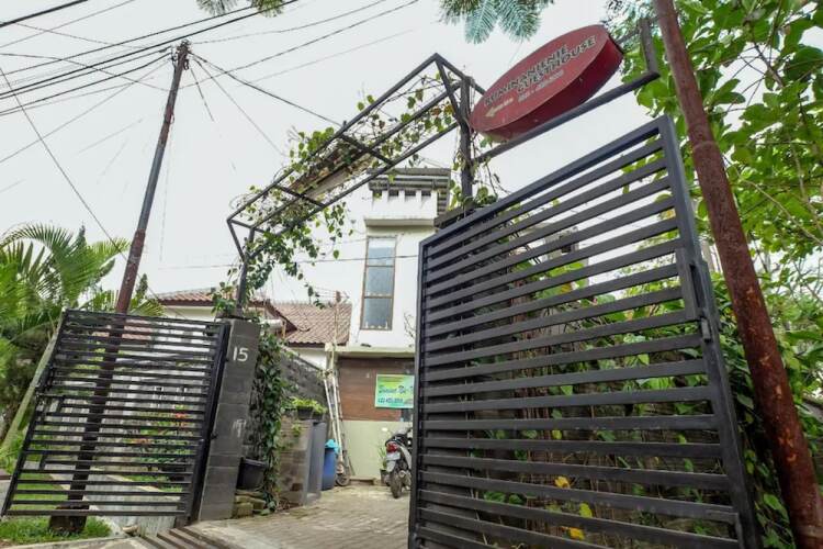 Buminanienie Guesthouse Bandung - Bandung
