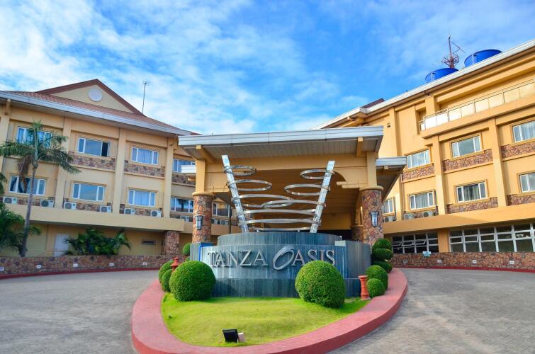 Tanza Oasis Hotel And Resort - Cavite City