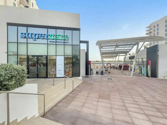 Luxe Ventures Waters Edge Haven - Abu Dhabi